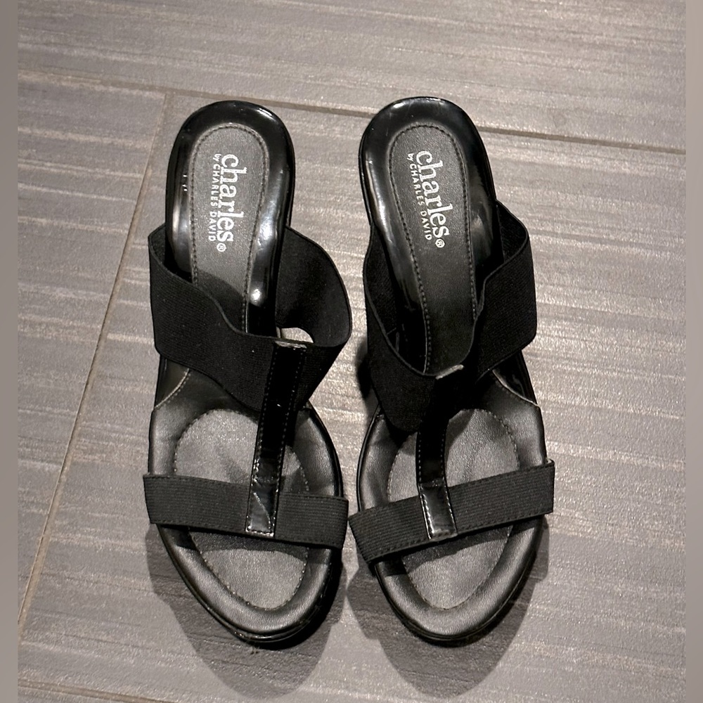 Charles David Black Wedges - Gem